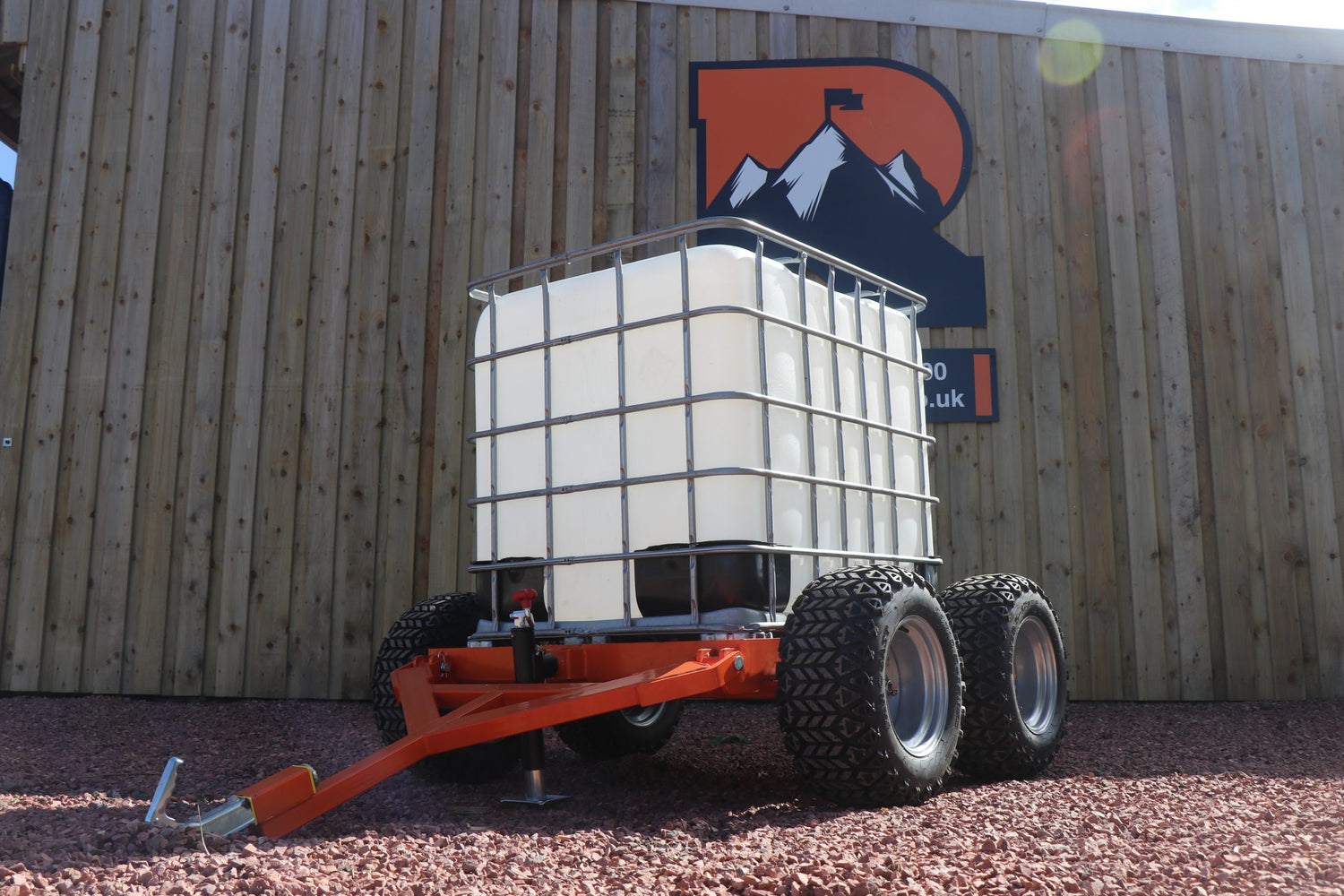 Heavy Duty IBC / Water Trailer | Products | Rock Machinery