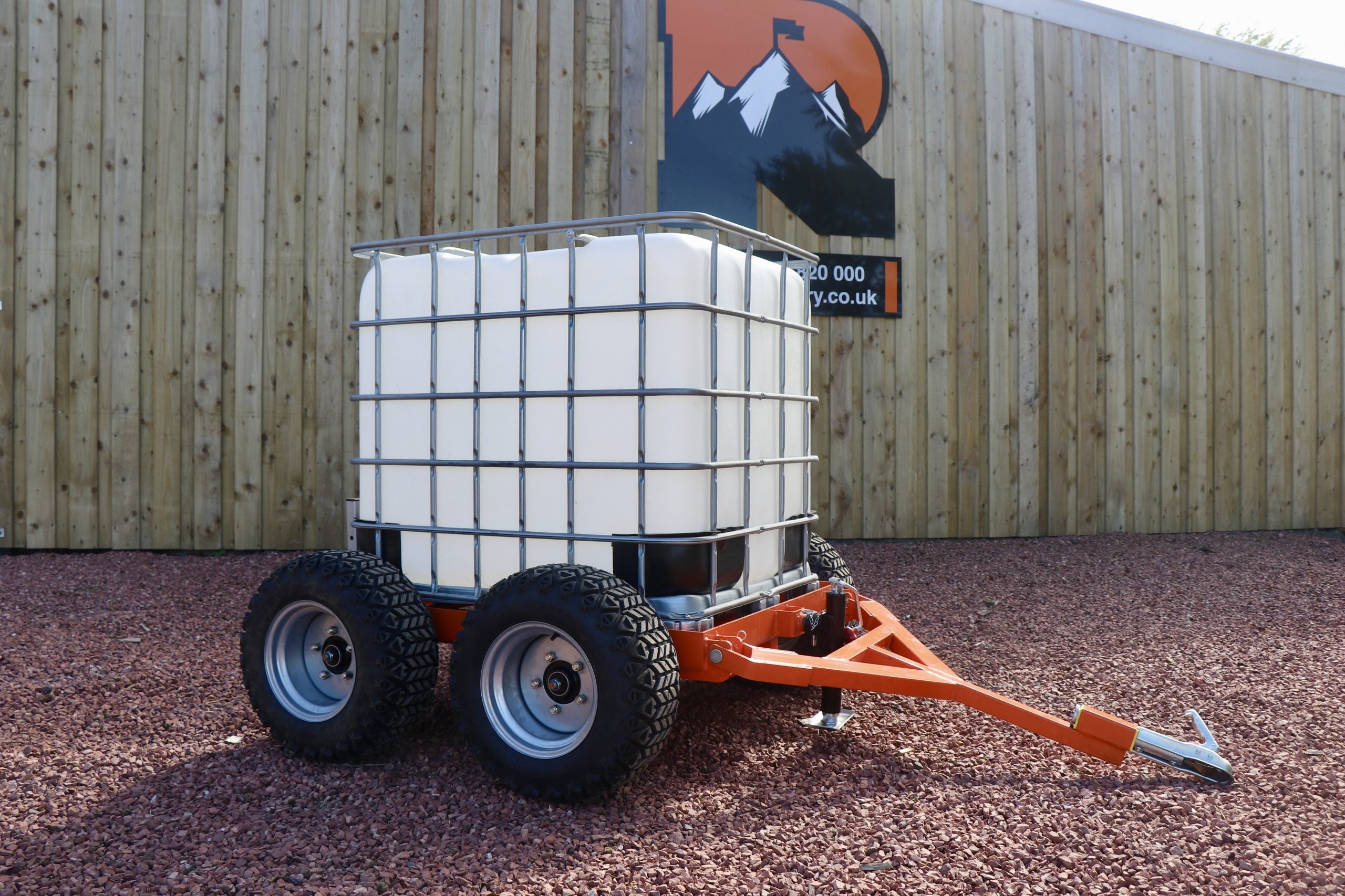 Heavy Duty IBC / Water Trailer | Products | Rock Machinery